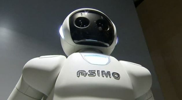 Dexterous humanoid robot dances through European debut | Irish Independent