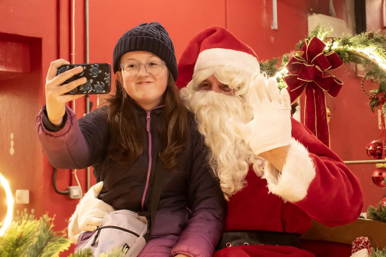 See pictures from the switching on of the Christmas lights in New Ross ...