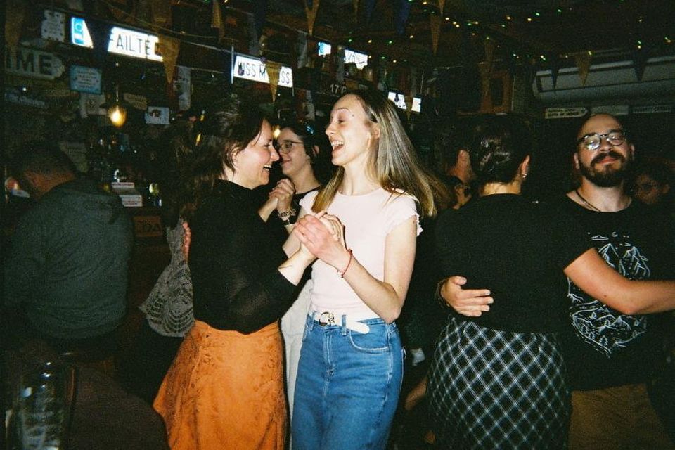 I went céilí dancing in Galway for the first time – here’s what I found ...