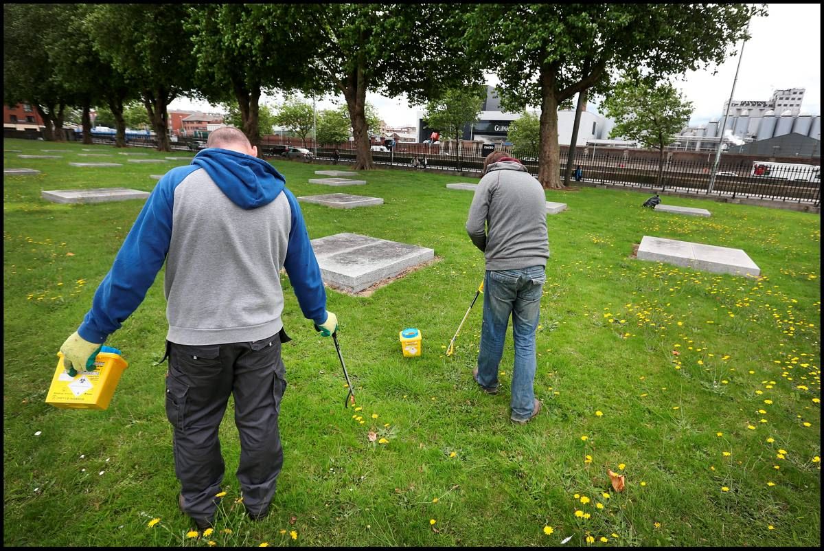 Shocking images show blood-filled syringes as drug addicts litter ...