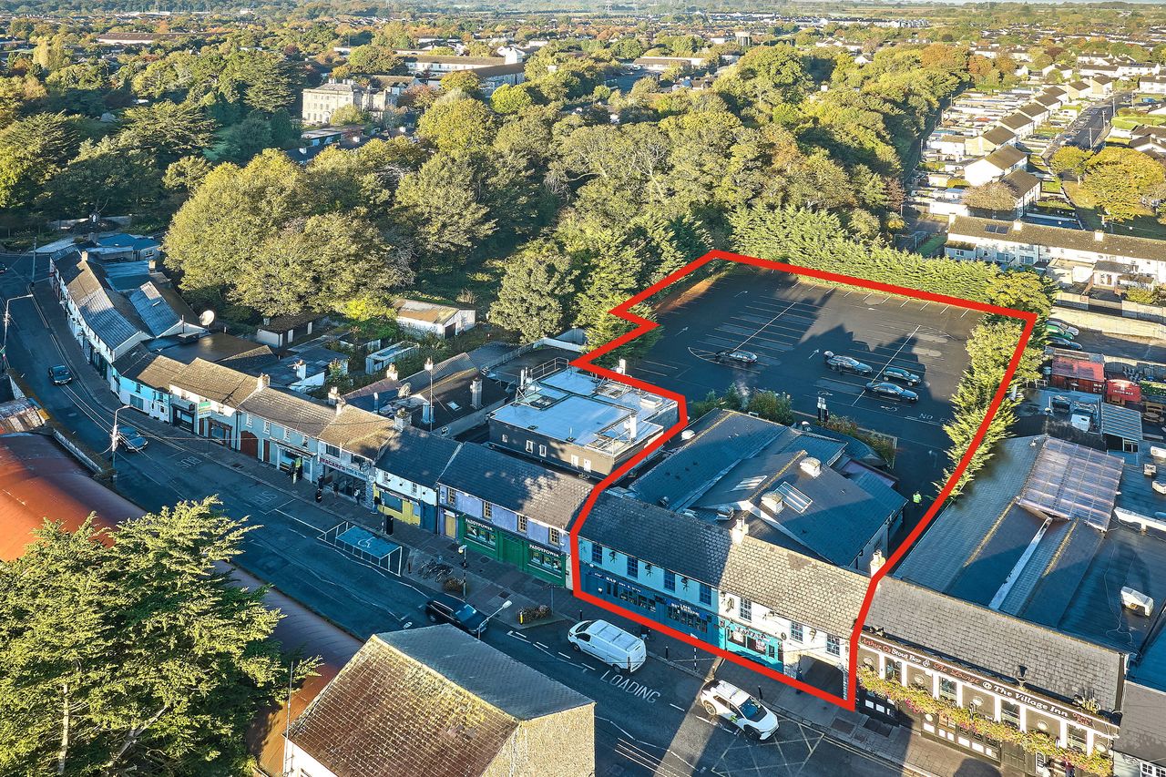 Celbridge’s Riverside pub with 0.75-acre plot on the market | Irish ...