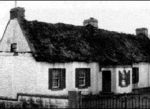 Humble thatched cottage takes centre stage | Irish Independent