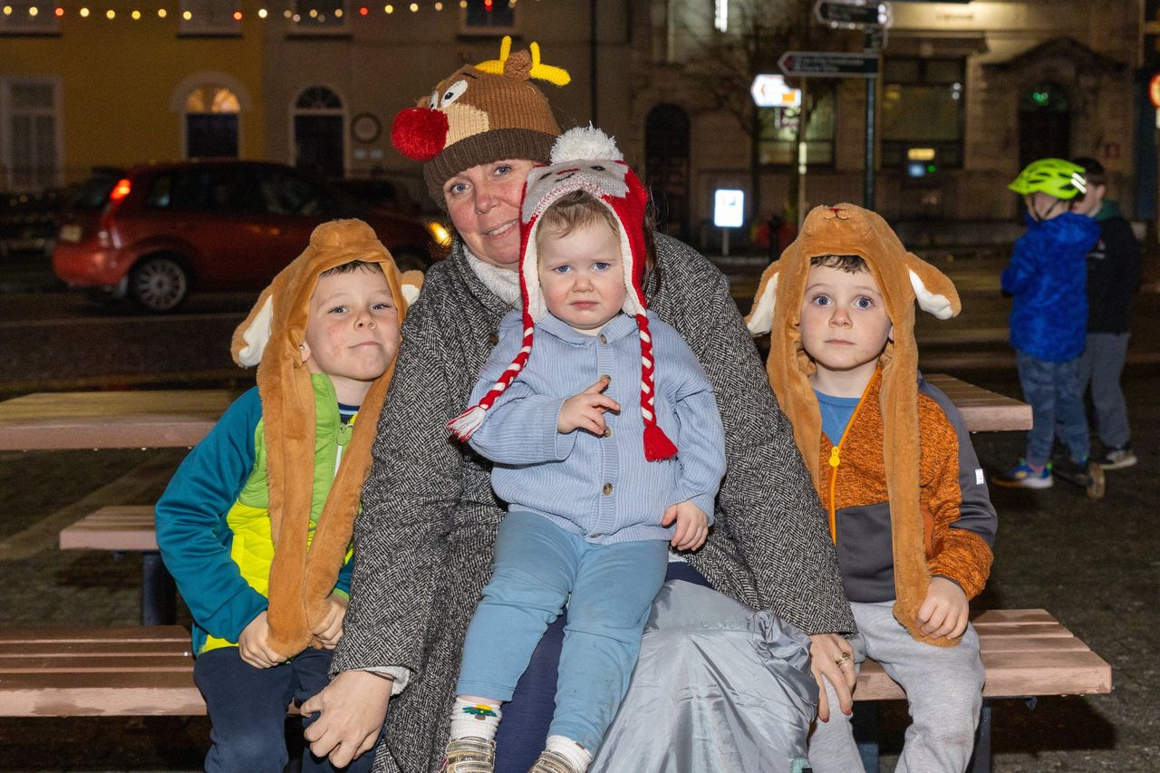 Photos show crowds enjoying the start of Christmas festivities in ...