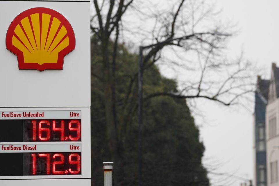 Shell profits fuel calls for increase in oil and gas windfall tax ...