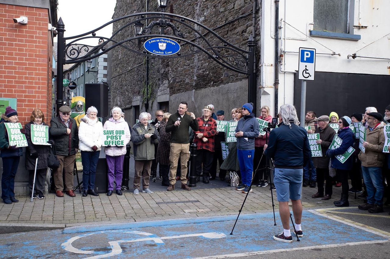150-strong crowd at Co Wexford post office protest told ‘devil will be ...