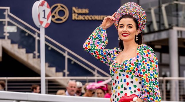 Baked crown: Milliner cooks up winning hat using her oven | Irish ...