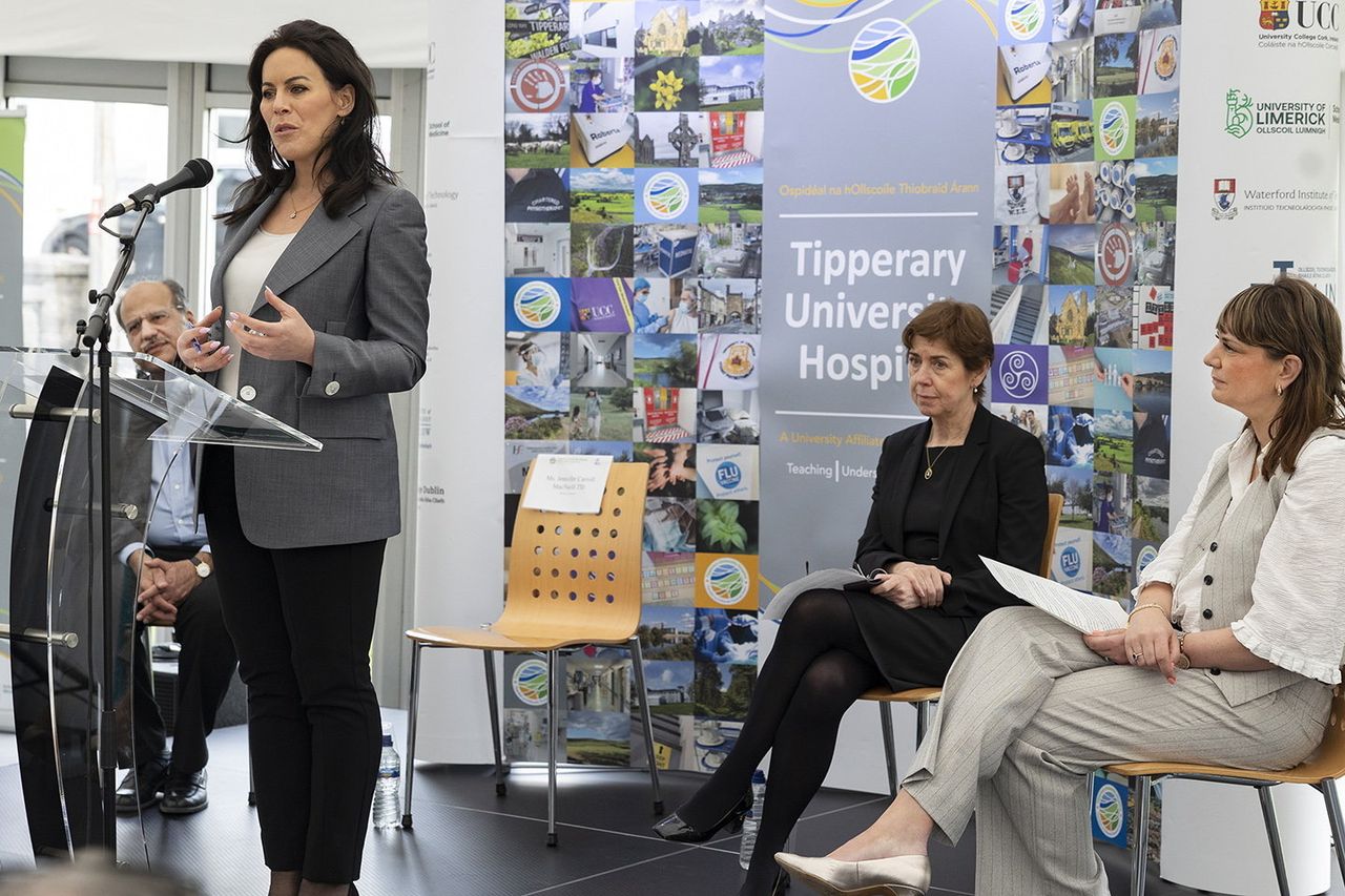 ‘Confidence’ grows in south east healthcare as Health Minister opens ...