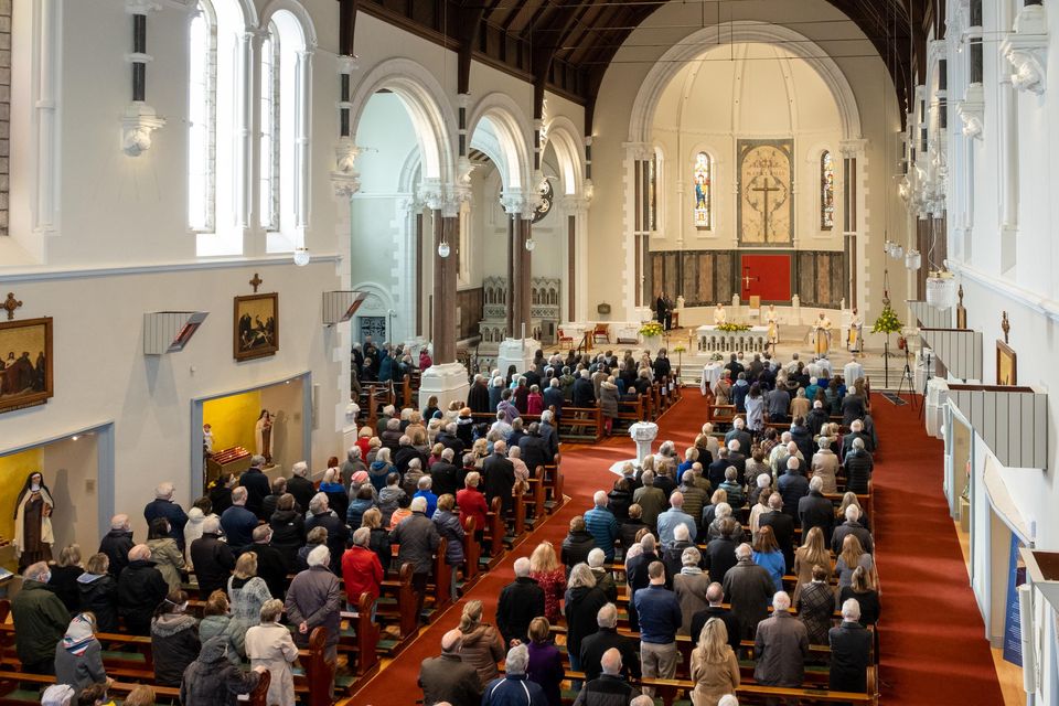 Bray pays a fond farewell to Fr John O’Connell | Irish Independent