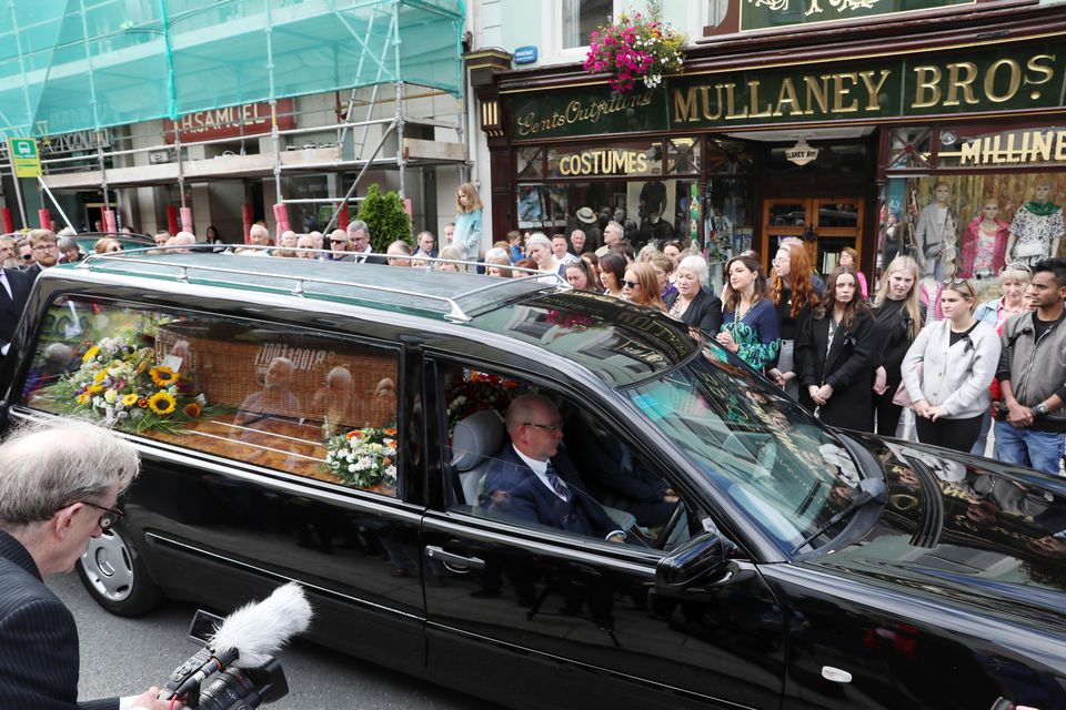 Crowds break into applause as funeral of iconic Sligo retailer John ...