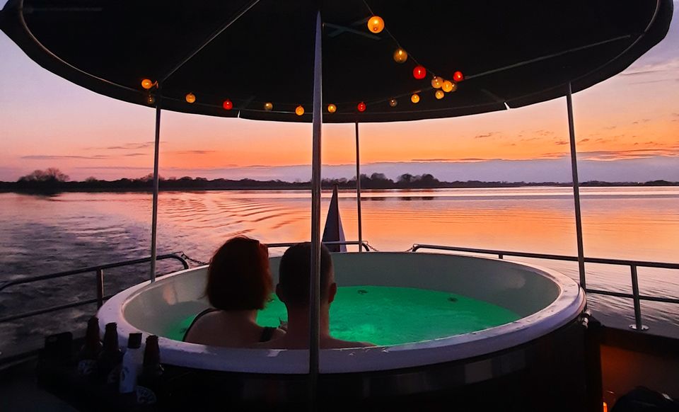 Ireland’s first ‘hot tub boat’ among new water adventures this summer ...