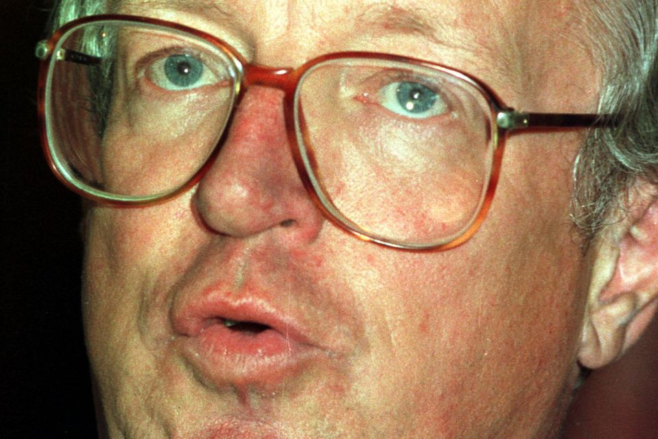 'Fearless and unflinching' - reporter Robert Fisk has died, aged 74 ...