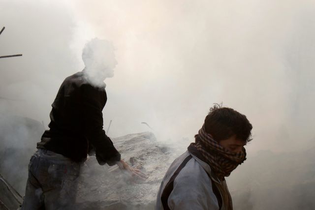 In Pictures: The Aftermath of Syrian Air Strikes | Independent.ie