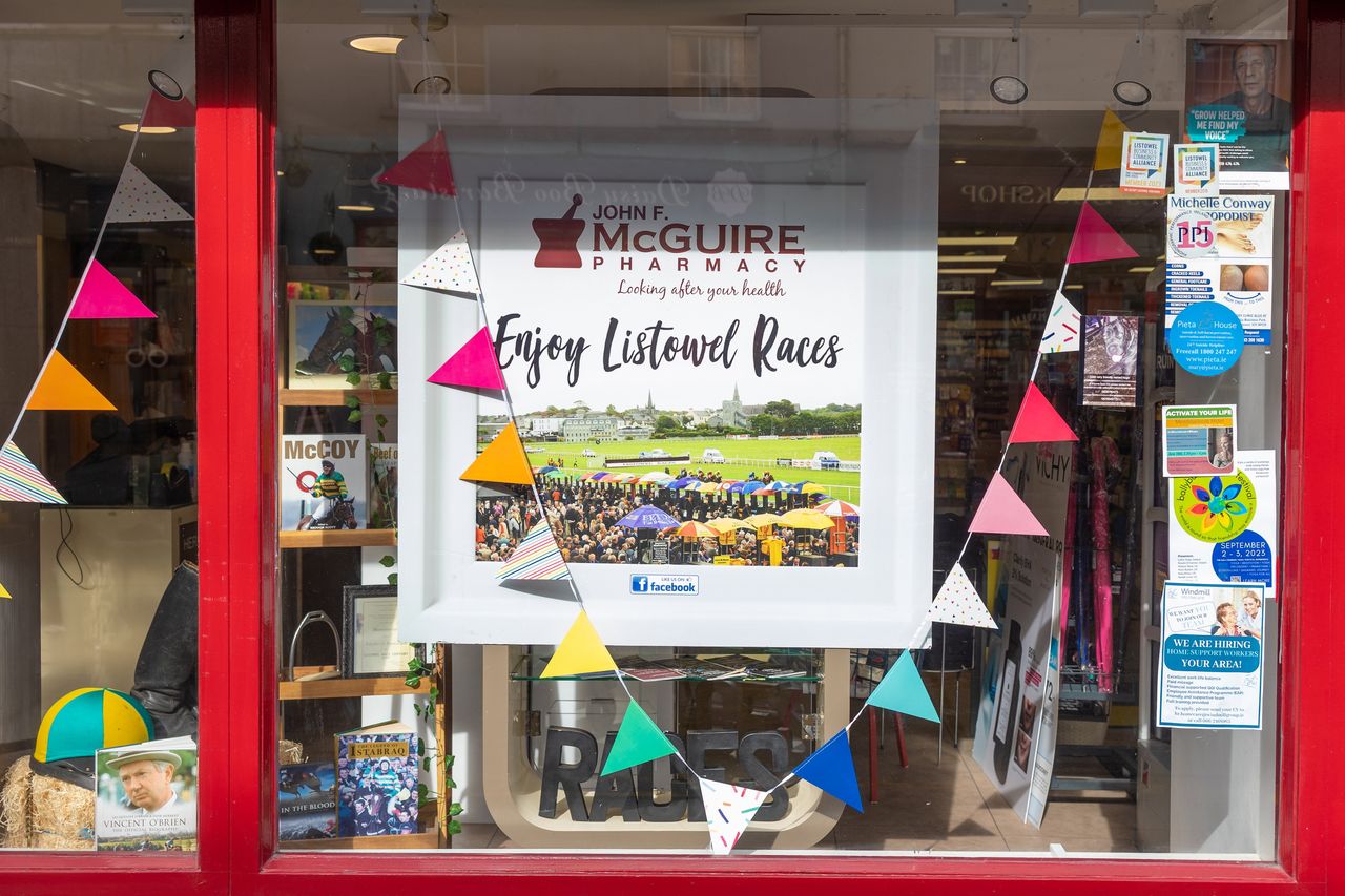 Photos show Kerry businesses embracing Listowel Races with eye-catching ...