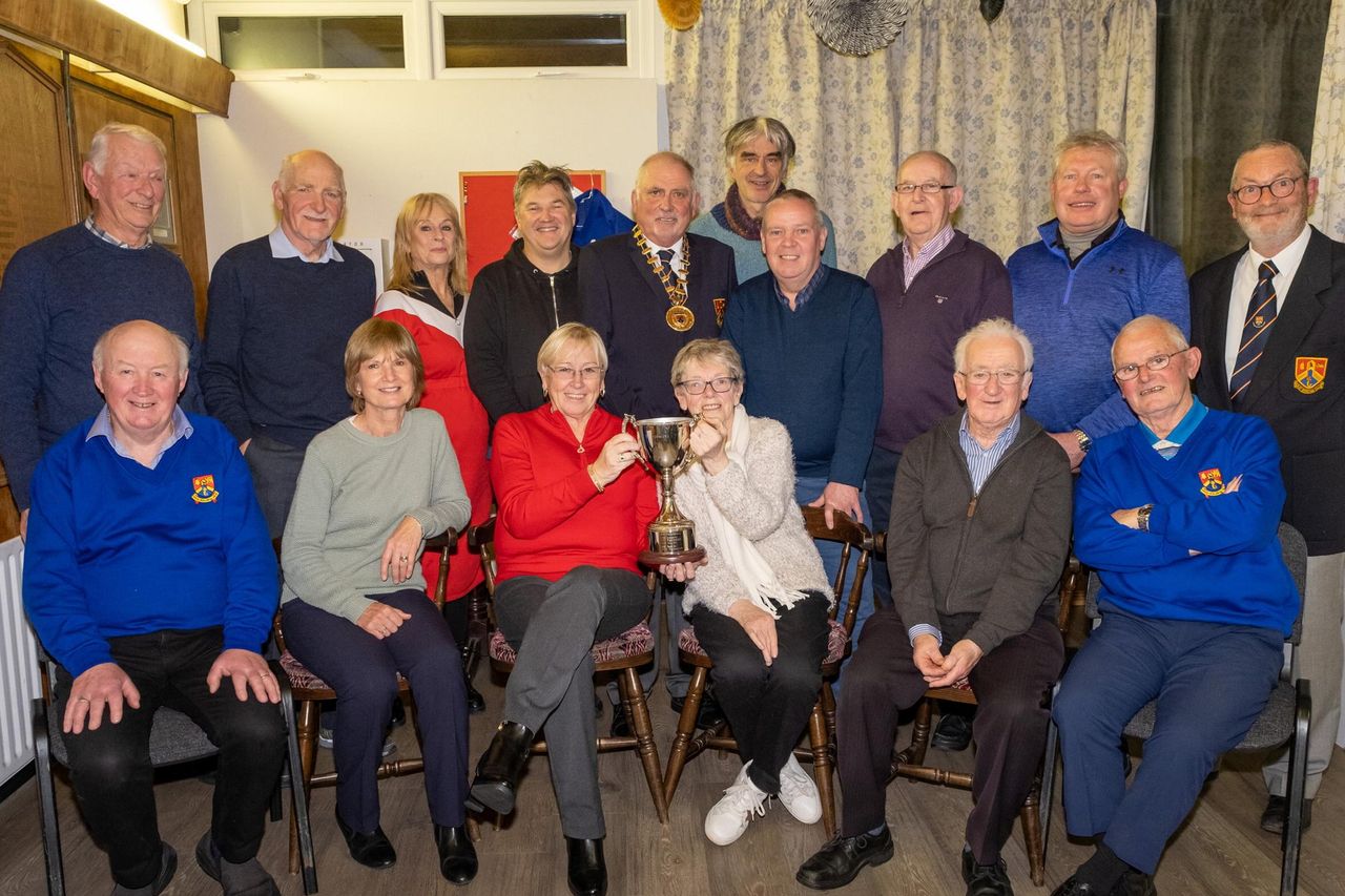 Bray Bowling Club throws party for Nollaig na mBan | Irish Independent