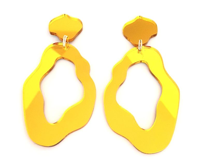 Style notes: Caroline Kilkenny’s AW22 collection, new jewellery brands ...