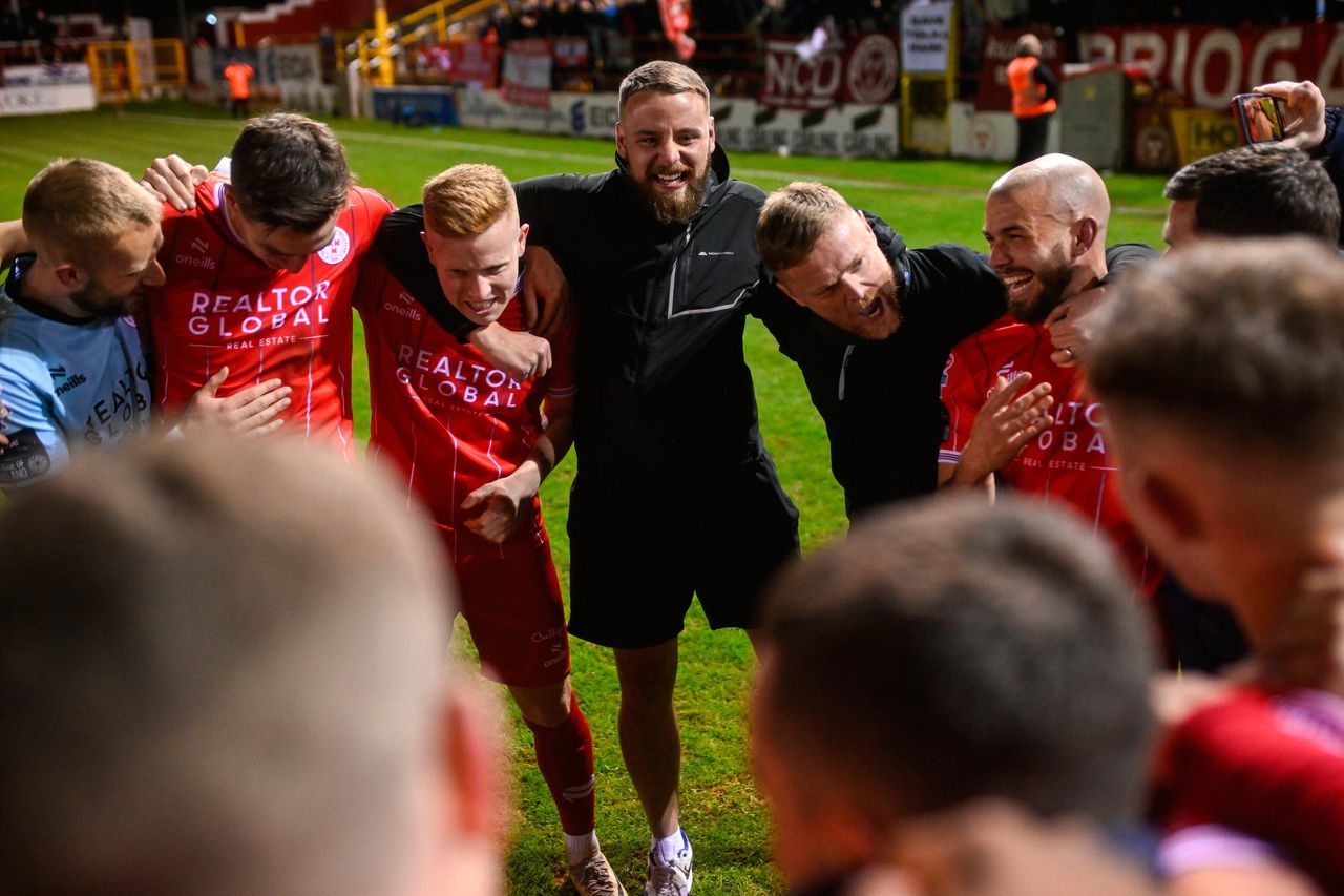‘What the f**k? What is going on!’ – Shelbourne fan who gave team talk ...