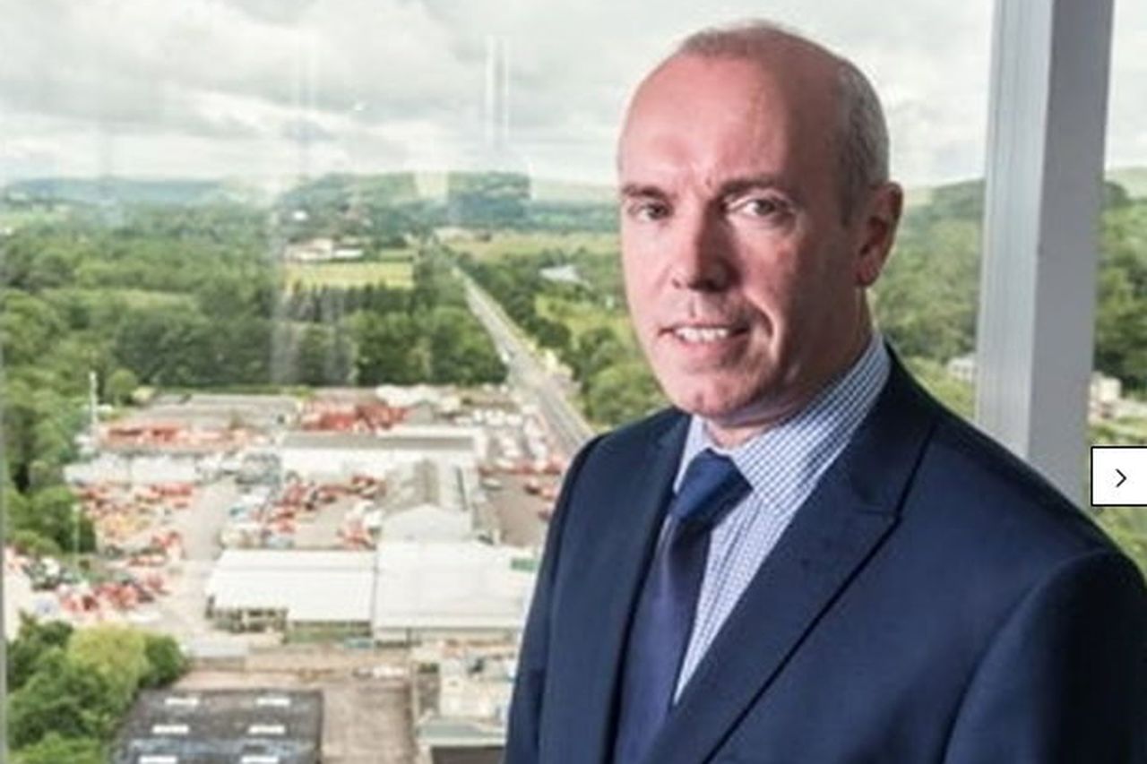 Tributes paid to outgoing Cork County Council Chief Executive Tim Lucey ...