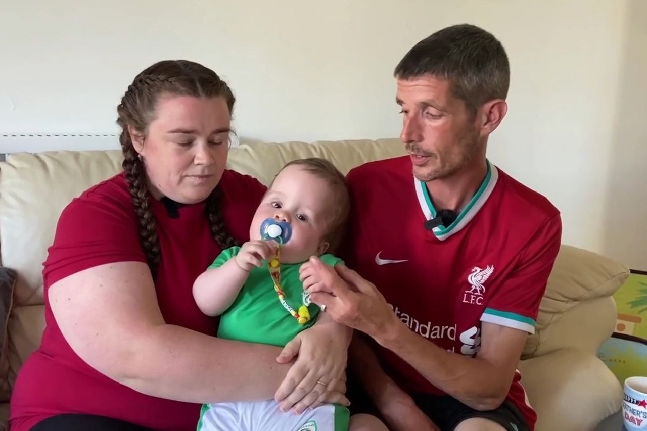 Gillian and Fergal Davey with their 10 month old son Isaac | Irish ...