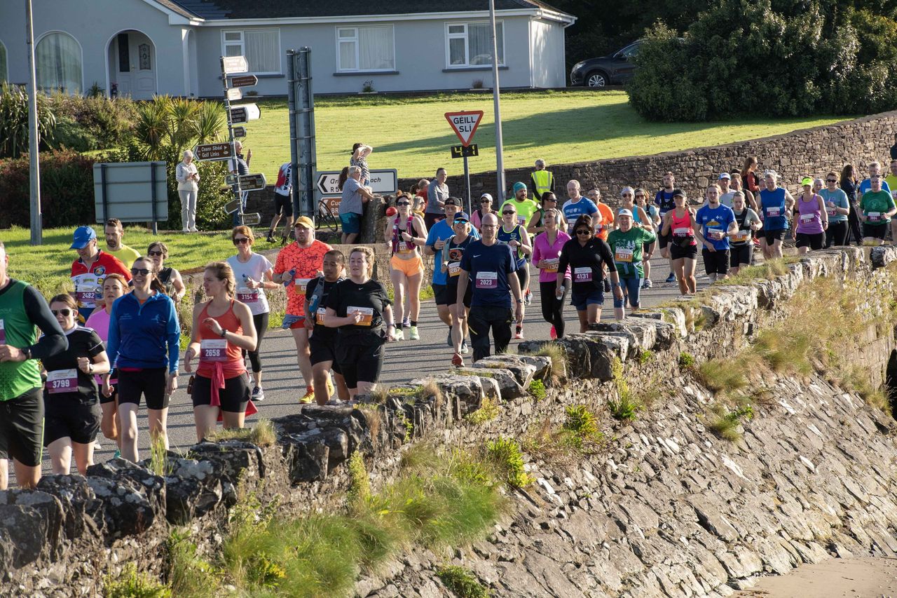 West Kerry sparkles as pictures capture Dingle Marathon in all its ...