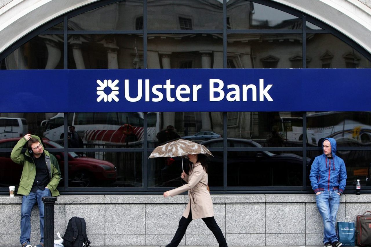 Woman stole €57,000 from ATMs during Ulster Bank tech failure | Irish ...
