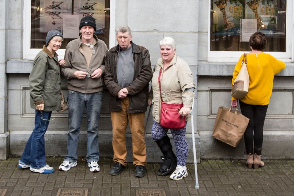Thousands of members of troubled Charleville Credit Union sent cheques ...