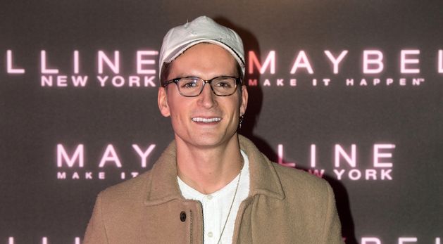 Made In Chelsea star Oliver Proudlock gets engaged to model girlfriend ...