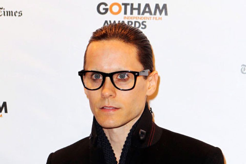 Dude looks like a lady: Jared Leto loses his eyebrows to play ...