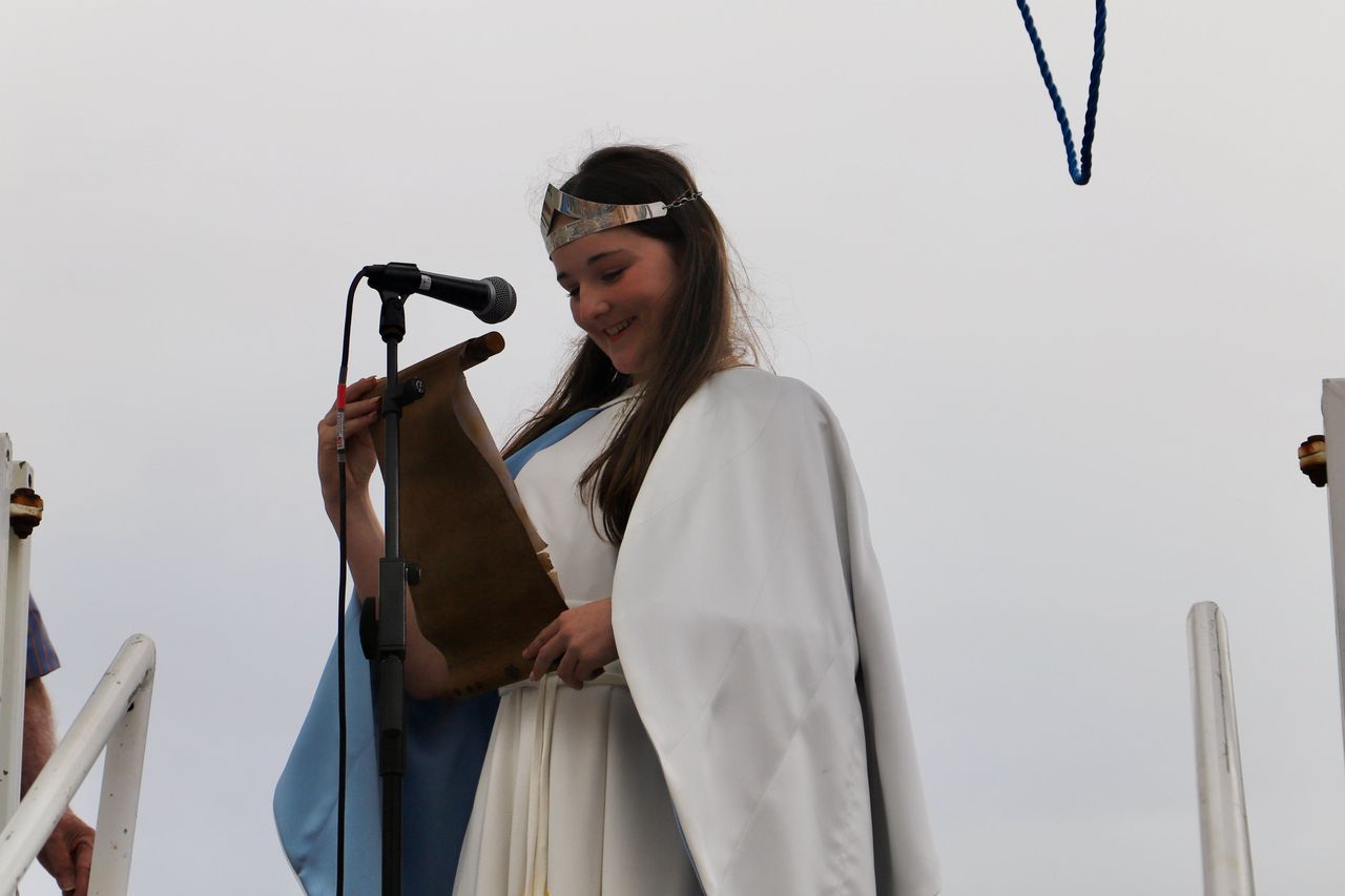 Photos of the crowning of King Puck as thousands line the streets of ...