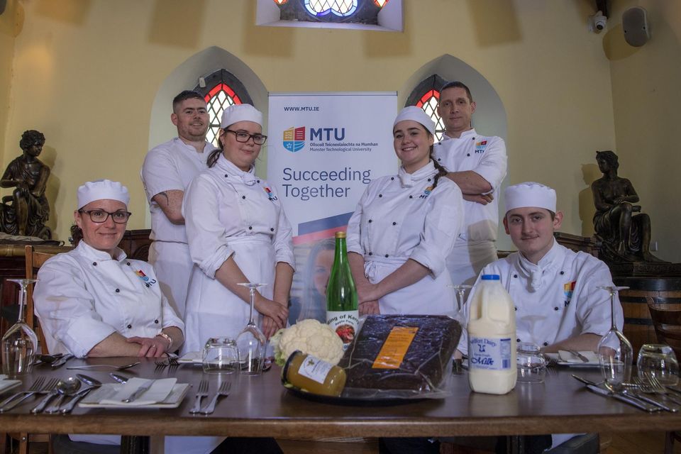 MTU students host a meal fit for the Kingdom with pop-up restaurant ...