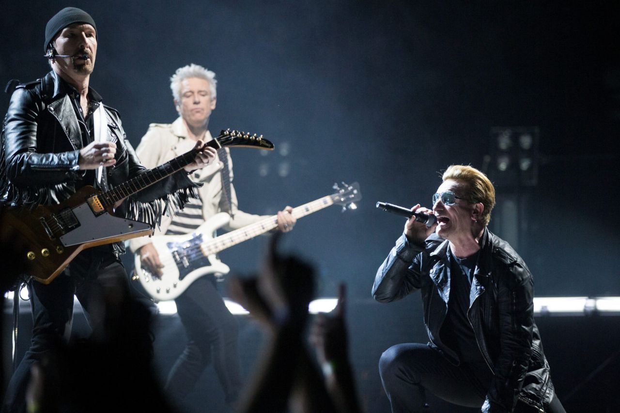 'Tonight we are all Parisians, the world is from Paris' - Bono ...