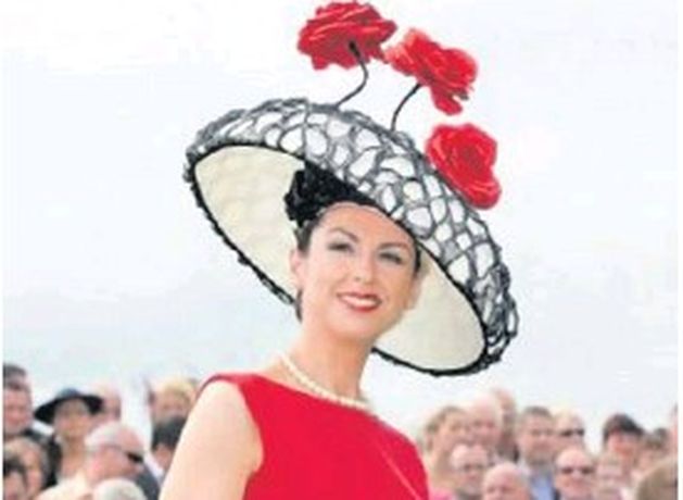 Suzanne races away with first prize | Irish Independent