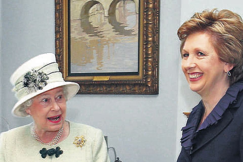 Royal row can't stop visit by queen moving 'a step closer' | Irish ...