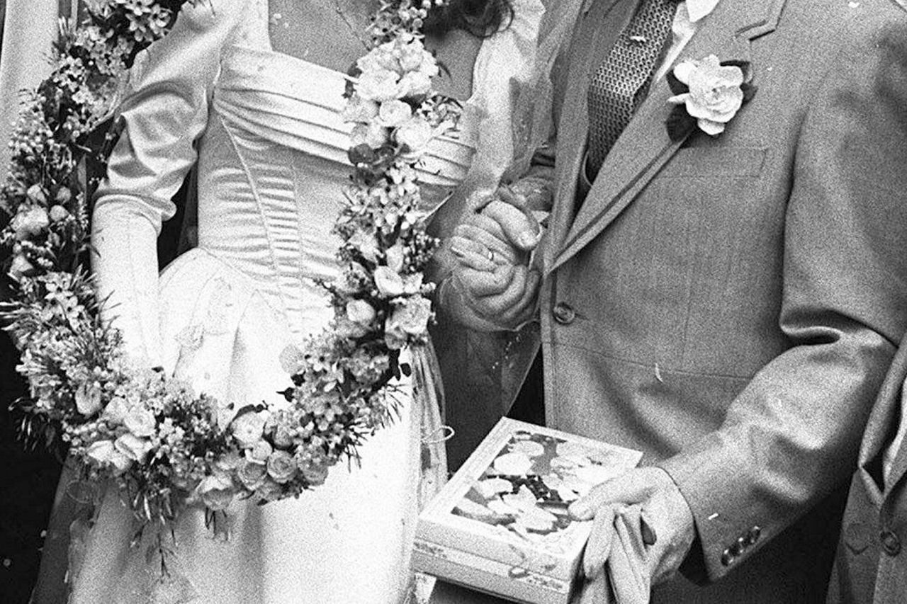 A life in pictures: Paul Daniels | Irish Independent