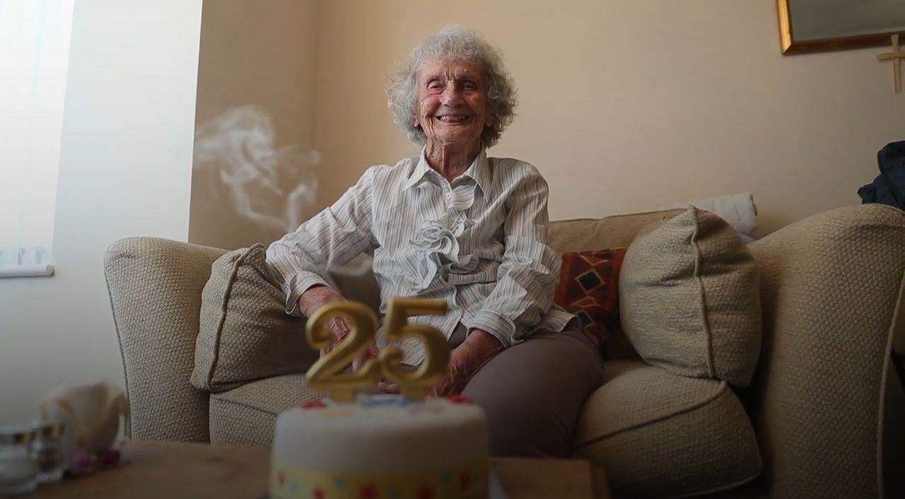 Archive Great Grandmother Celebrates Her 25th Birthday On Leap Day