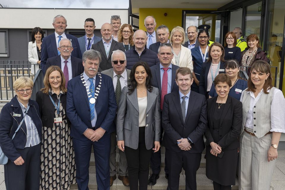 ‘Confidence’ grows in south east healthcare as Health Minister opens ...