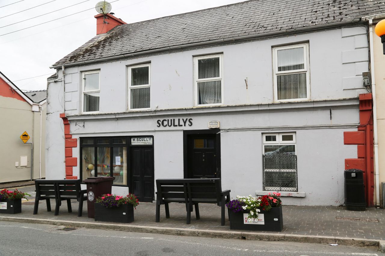 Two famous north Cork pubs announce they are closing their doors ...