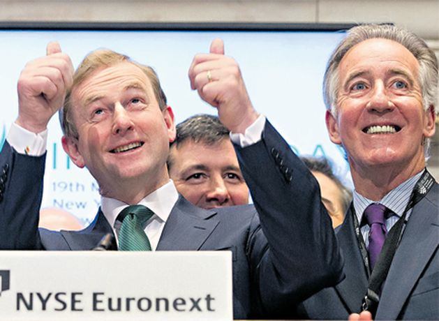 Joan stays in shadows as Enda rings the recovery bell | Irish Independent
