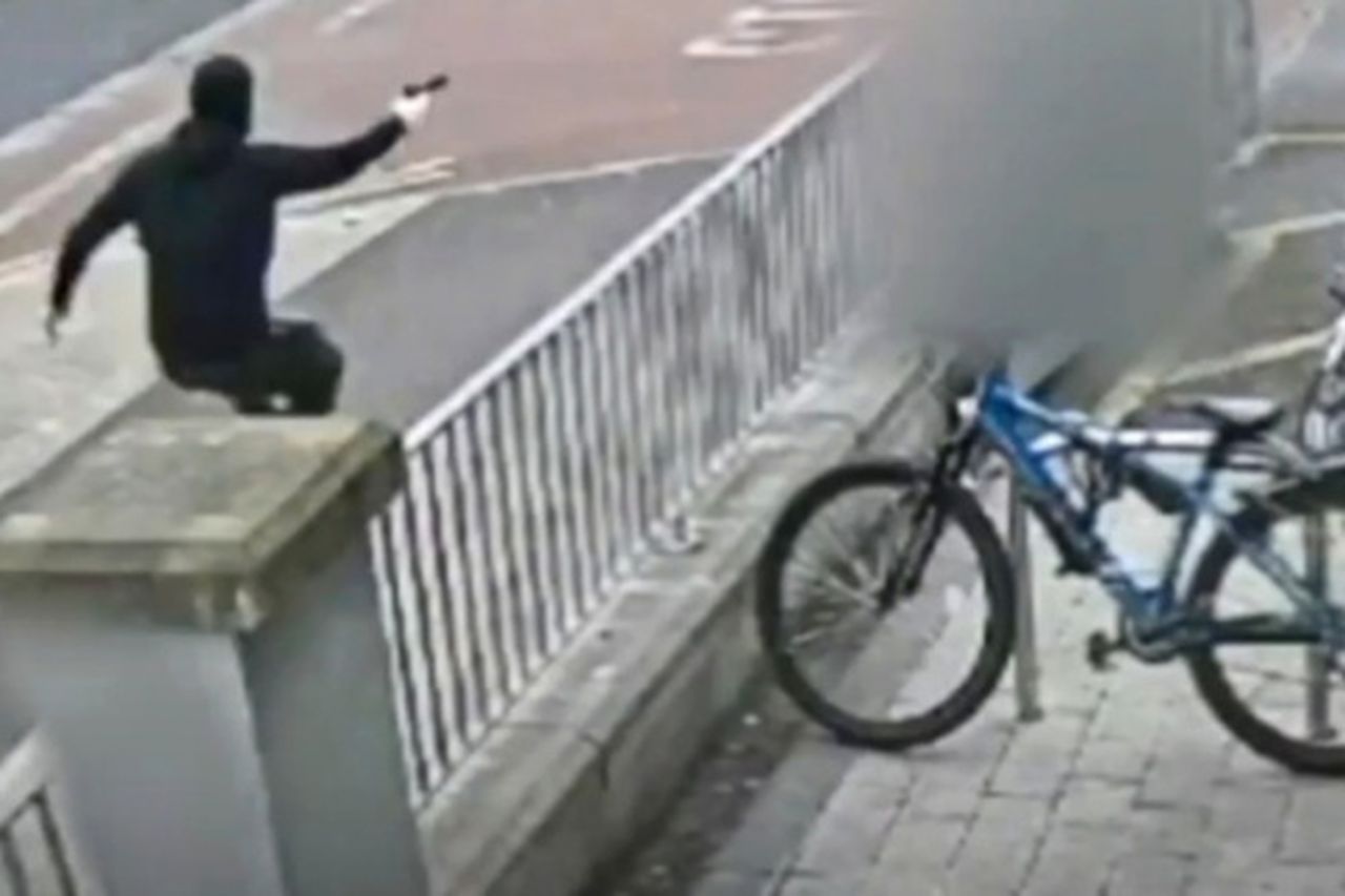 Gunman’s weapon jammed as terrified shoppers ran for cover in Lidl ...