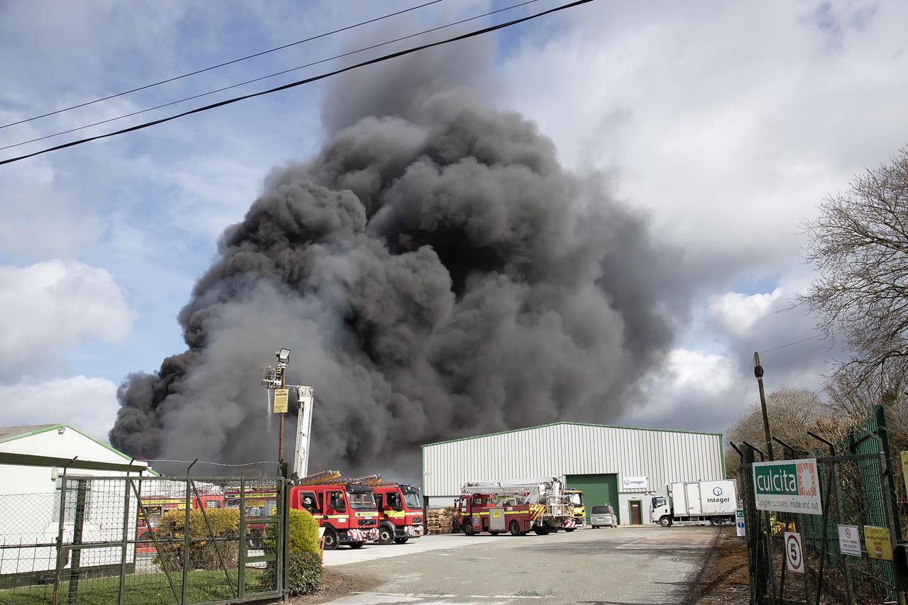 Major fire in New Ross at furniture premises as emergency services ...