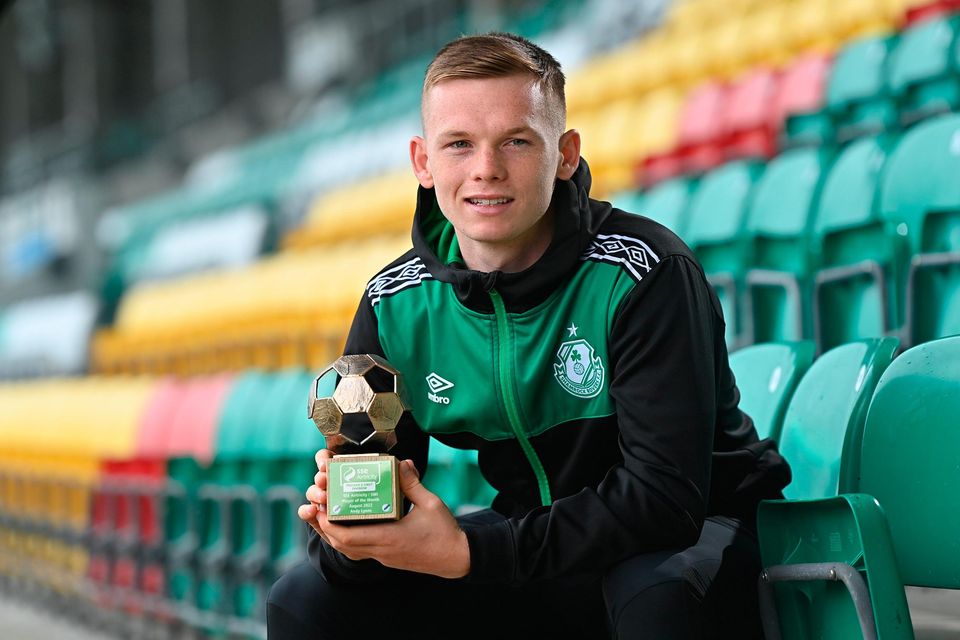 Leading light Andy Lyons has European hopes with Hoops before move to ...