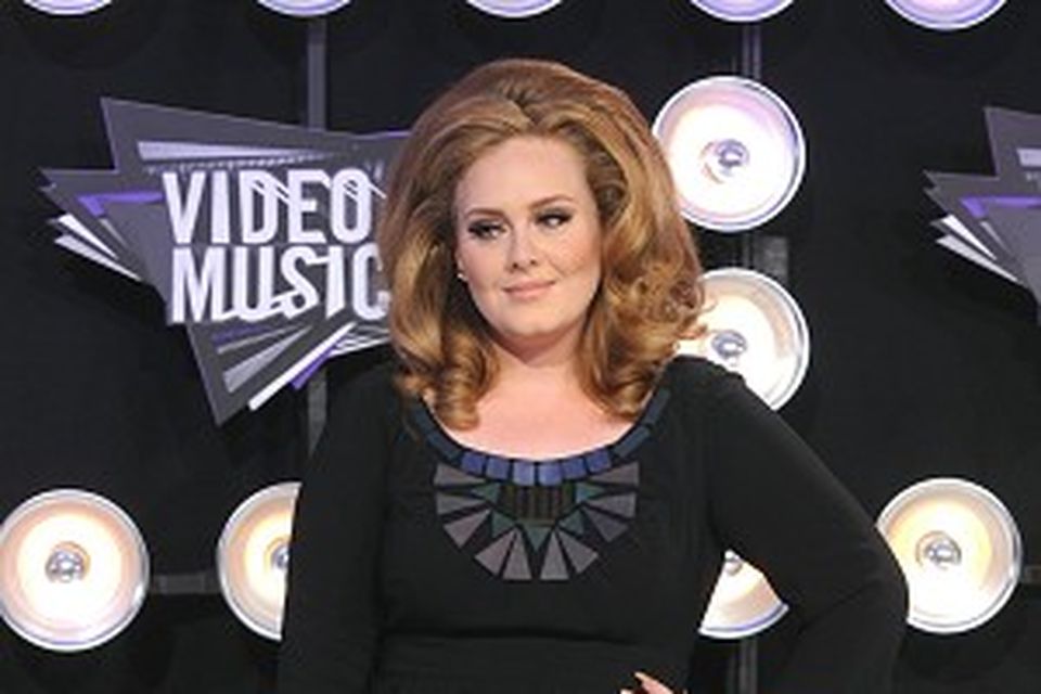 Singer Adele ties the knot in secret ceremony | Irish Independent