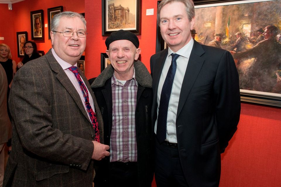 'Artist of streets' paints 1916 GPO action | Irish Independent