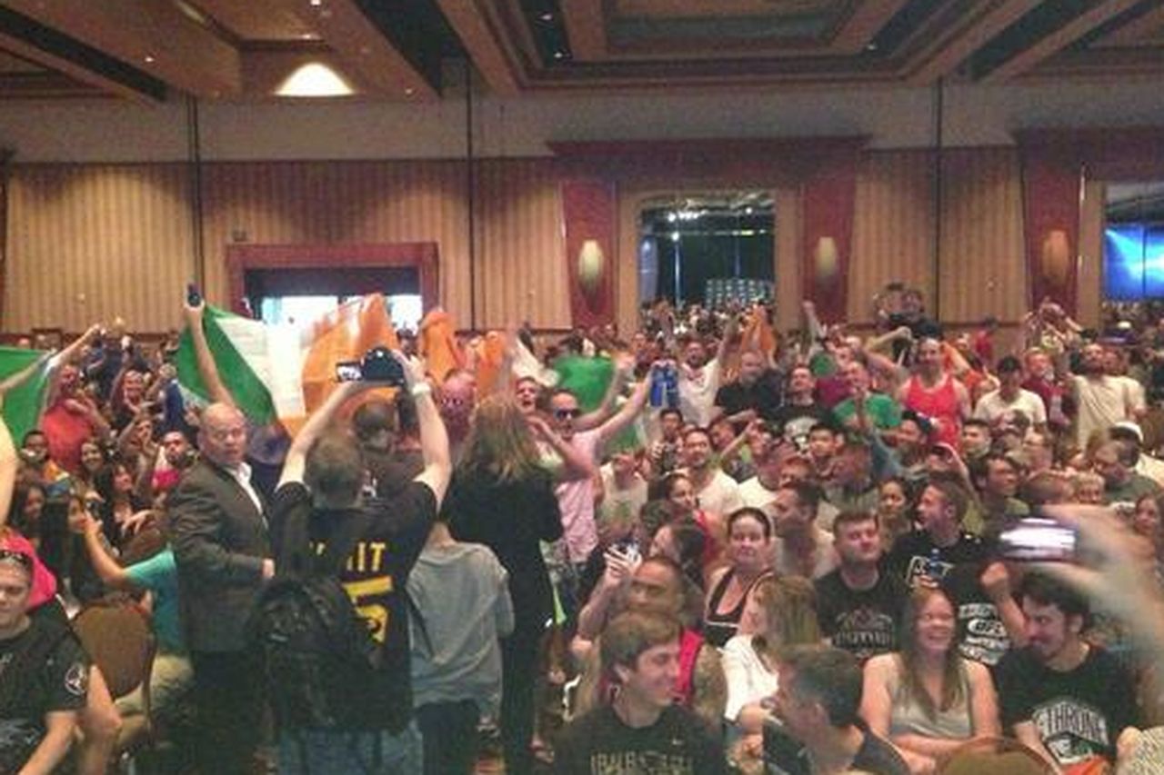 Conor McGregor parties all weekend in Sin City | Independent.ie