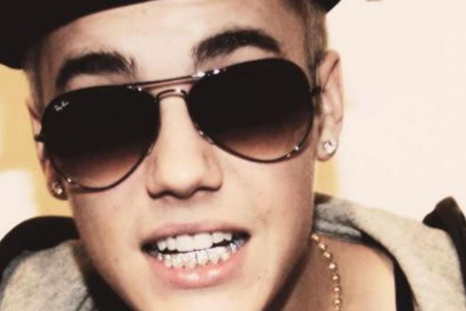 Celebrities With Grills