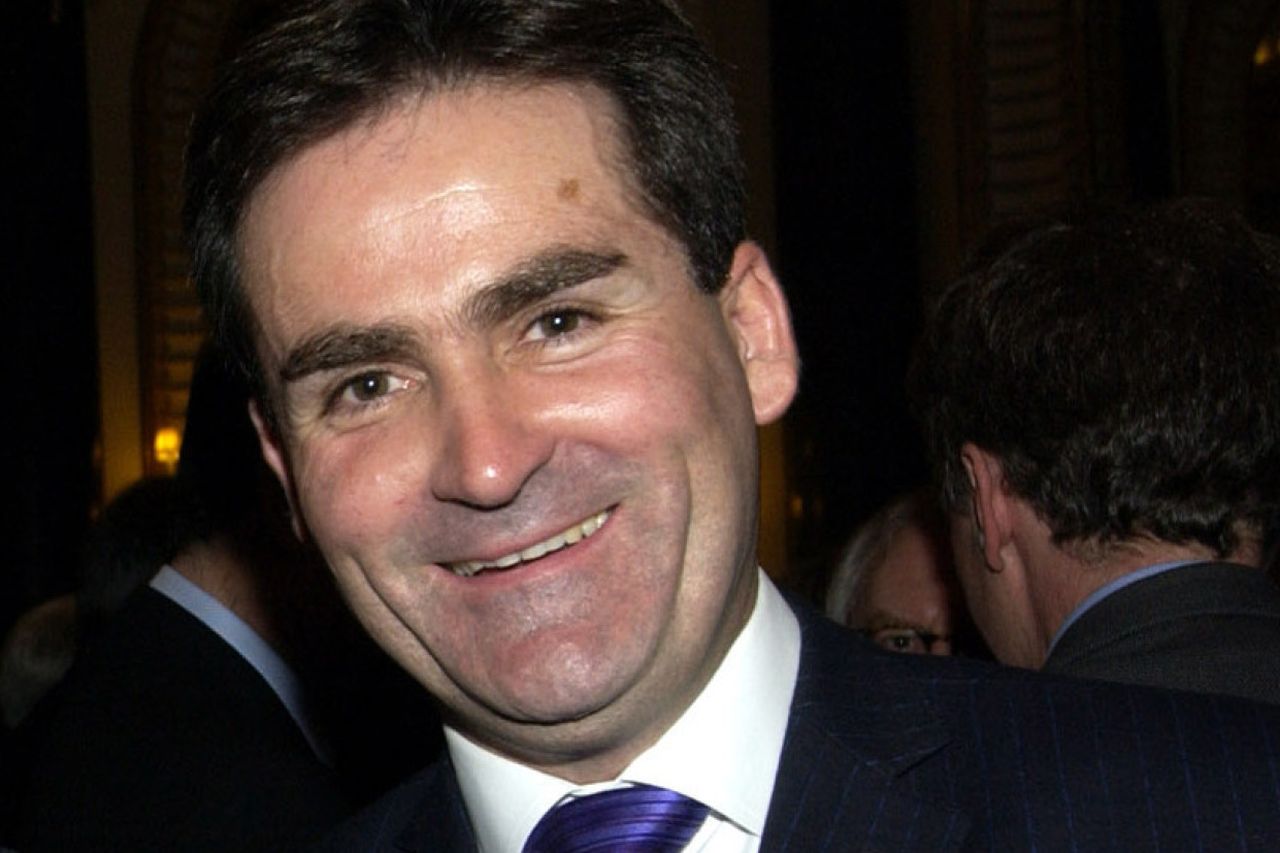 Wife of shamed TV football presenter Richard Keys files for divorce ...
