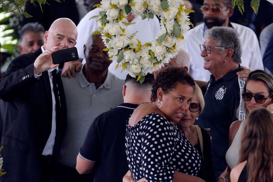 FIFA supremo Gianni Infantino takes selfie in front of Pele’s open ...