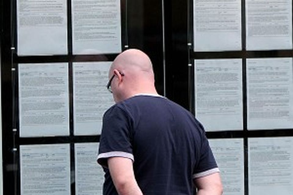 Number on dole queue falls slightly | Irish Independent