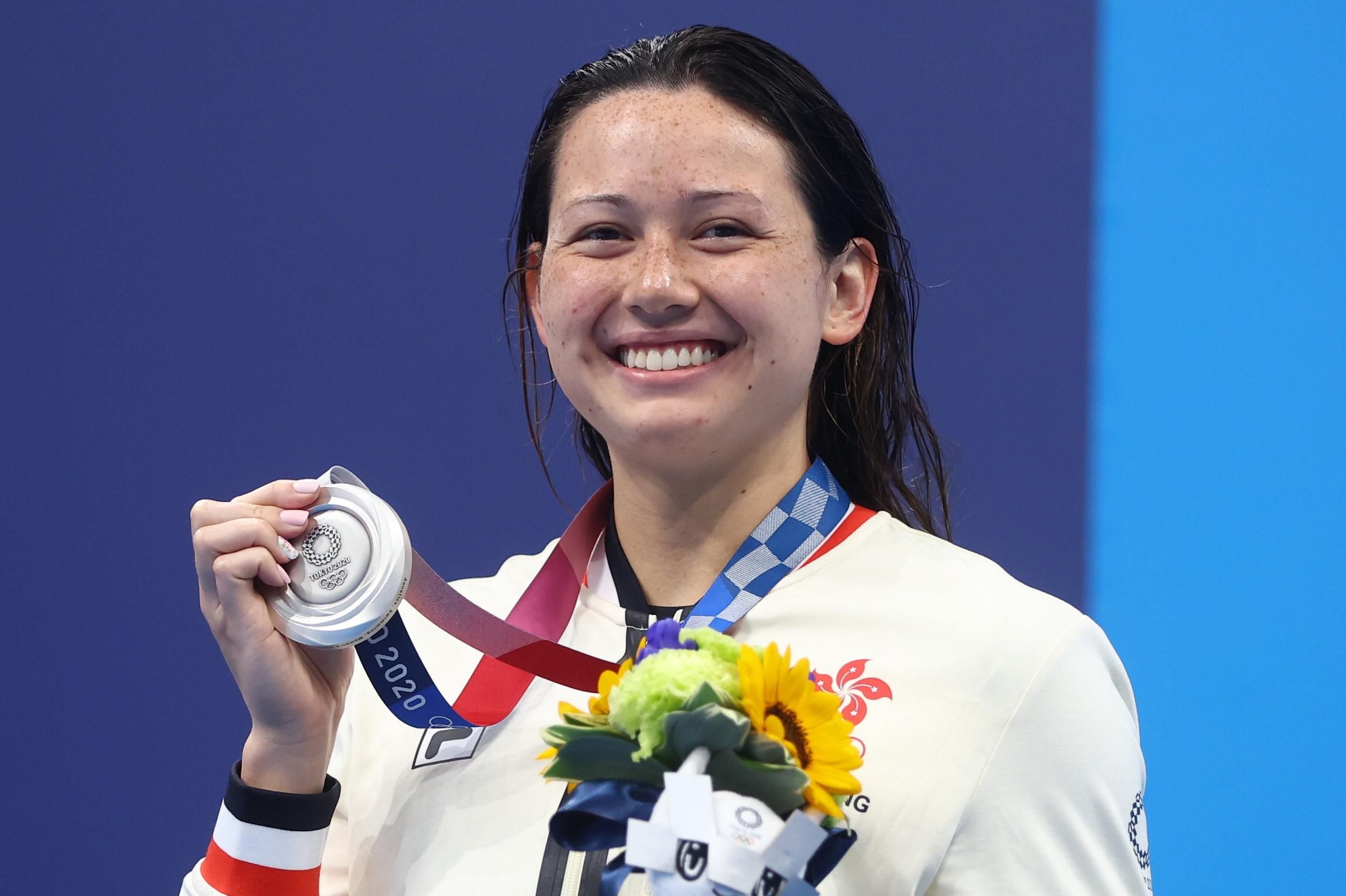 Tokyo Olympics: Siobhan Haughey, grandniece of Charlie, makes history ...