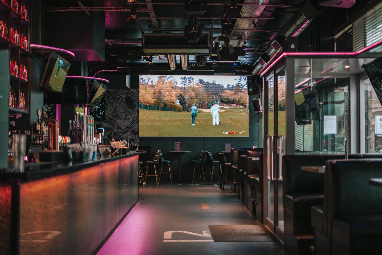 Popular Dublin sports bar The Living Room announces closure | Irish ...
