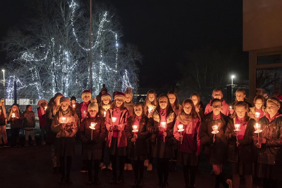 Pictures show Killarney National School switching on their Christmas ...